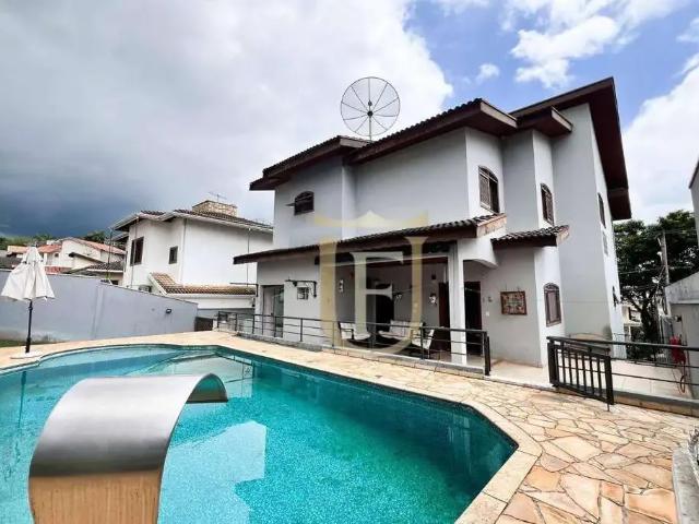Casa / Sobrado para Venda em Louveira/SP Rainha 4 Quartos