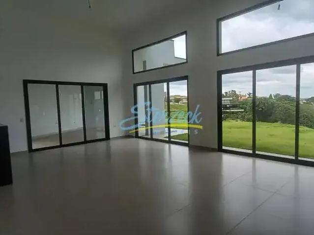 Casa / Sobrado para Venda em Louveira/SP Rainha 3 Quartos