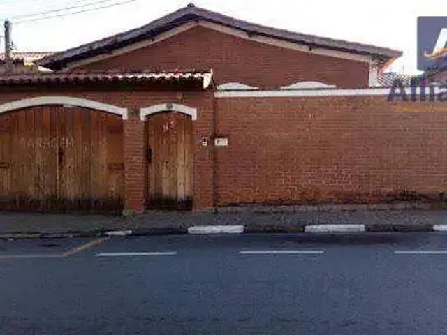 Casa / Sobrado para Venda em Louveira/SP Santo Antônio 3 Quartos