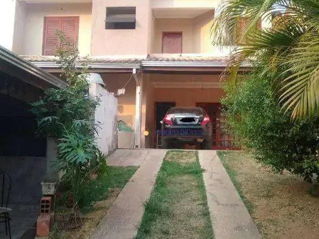 Casa / Sobrado para Venda em Louveira/SP Santo Antônio 4 Quartos