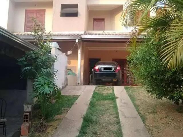 Casa / Sobrado para Venda em Louveira/SP Santo Antônio 4 Quartos