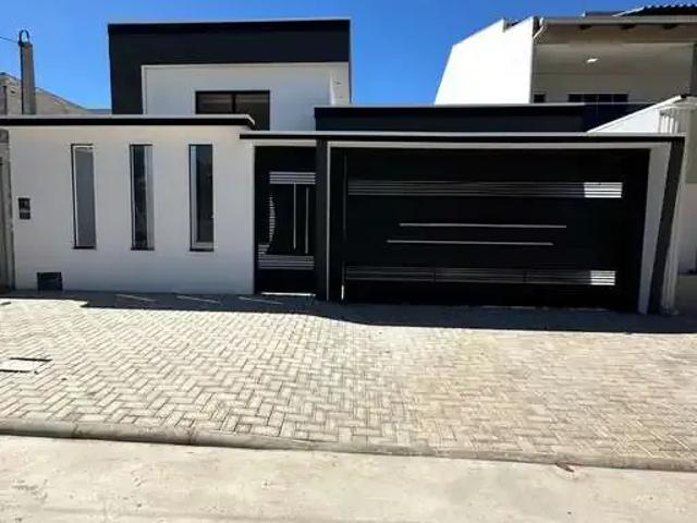 Casa / Sobrado para Venda em Luís Eduardo Magalhães/BA Centro 3 Quartos