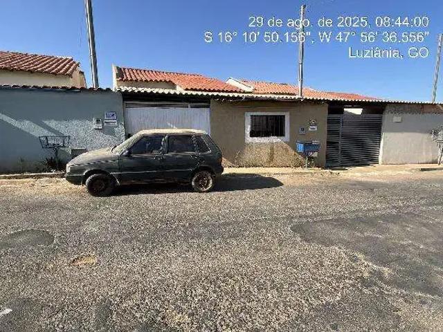 Casa / Sobrado para Venda em Luziânia/GO Mansões de Recreio Estrela Dalva IV 2 Quartos