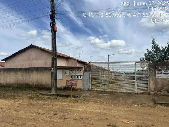 Casa / Sobrado para Venda em Luziânia/GO Mansões de Recreio Estrela Dalva IV 2 Quartos