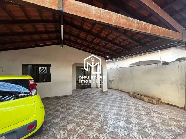Casa / Sobrado para Venda em Luziânia/GO Centro 3 Quartos