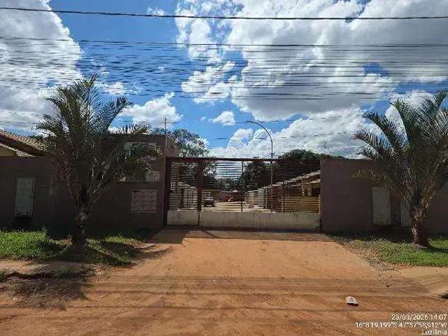 Casa / Sobrado para Venda em Luziânia/GO Chácaras Marajoara 2 Quartos