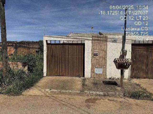 Casa / Sobrado para Venda em Luziânia/GO Cidade Industrial Fracaroli 2 Quartos