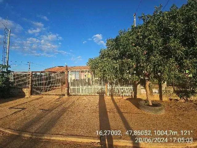 Casa / Sobrado para Venda em Luziânia/GO Jardim Bandeirante 2 Quartos
