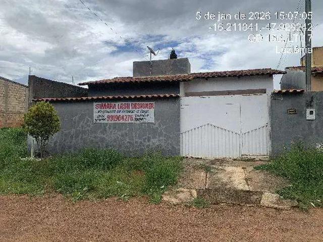 Casa / Sobrado para Venda em Luziânia/GO Parque Alvorada I 2 Quartos