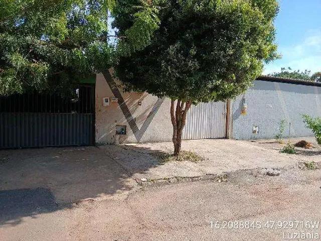 Casa / Sobrado para Venda em Luziânia/GO Parque Alvorada I 2 Quartos