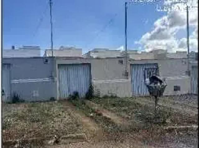 Casa / Sobrado para Venda em Luziânia/GO Parque Alvorada I 2 Quartos
