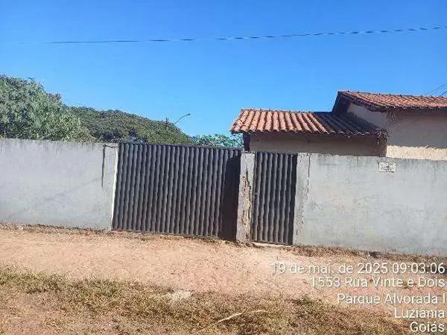 Casa / Sobrado para Venda em Luziânia/GO Parque Alvorada I 2 Quartos