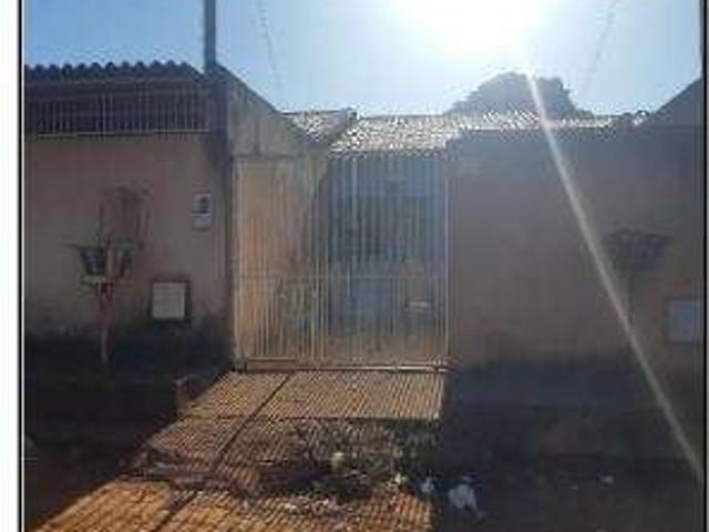 Casa / Sobrado para Venda em Luziânia/GO Parque Estrela Dalva IX 2 Quartos