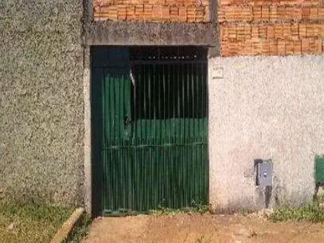 Casa / Sobrado para Venda em Luziânia/GO Parque Estrela Dalva IX 2 Quartos