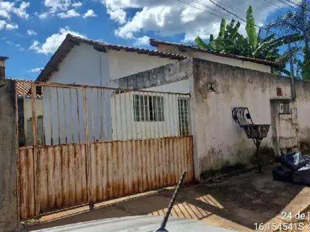 Casa / Sobrado para Venda em Luziânia/GO Parque Estrela Dalva IX 2 Quartos