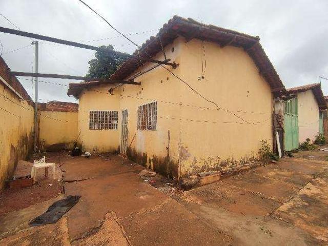 Casa / Sobrado para Venda em Luziânia/GO Parque Estrela Dalva IX 2 Quartos