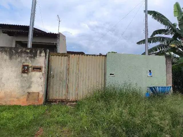 Casa / Sobrado para Venda em Luziânia/GO Parque Estrela Dalva IX 2 Quartos