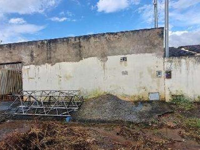 Casa / Sobrado para Venda em Luziânia/GO Parque Estrela Dalva IX 2 Quartos