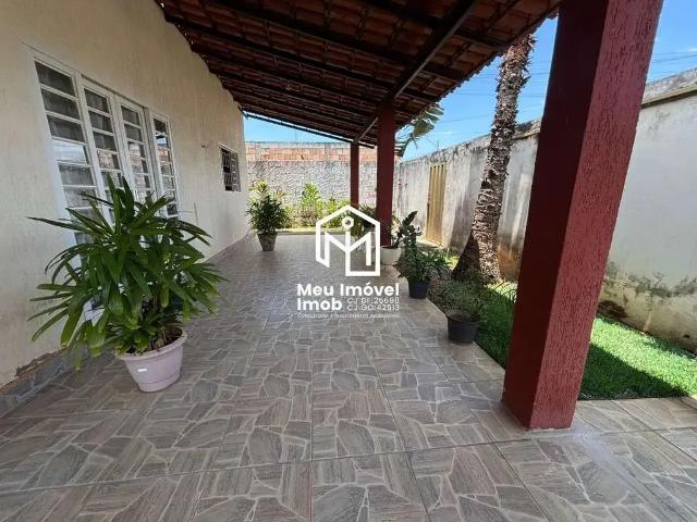 Casa / Sobrado para Venda em Luziânia/GO Parque Estrela Dalva I 3 Quartos