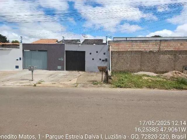 Casa / Sobrado para Venda em Luziânia/GO Parque Estrela Dalva I 2 Quartos