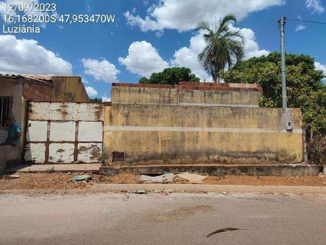 Casa / Sobrado para Venda em Luziânia/GO Parque Estrela Dalva X 2 Quartos