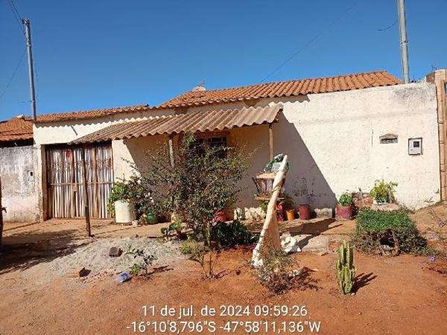 Casa / Sobrado para Venda em Luziânia/GO Parque Estrela Dalva X 2 Quartos