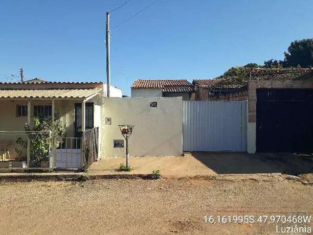 Casa / Sobrado para Venda em Luziânia/GO Parque Estrela Dalva X 2 Quartos