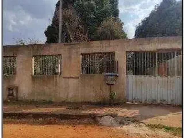 Casa / Sobrado para Venda em Luziânia/GO Parque Estrela Dalva X 2 Quartos