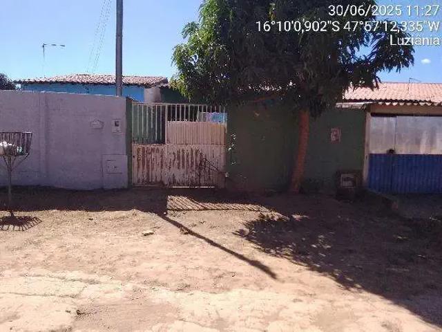 Casa / Sobrado para Venda em Luziânia/GO Parque Estrela Dalva X 2 Quartos