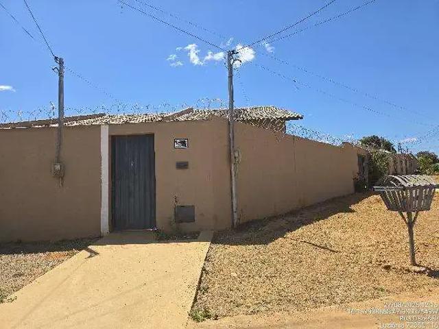 Casa / Sobrado para Venda em Luziânia/GO Parque Industrial Mingone 2 Quartos