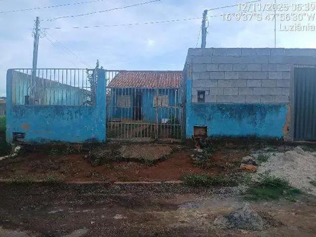 Casa / Sobrado para Venda em Luziânia/GO Parque Industrial Mingone 2 Quartos