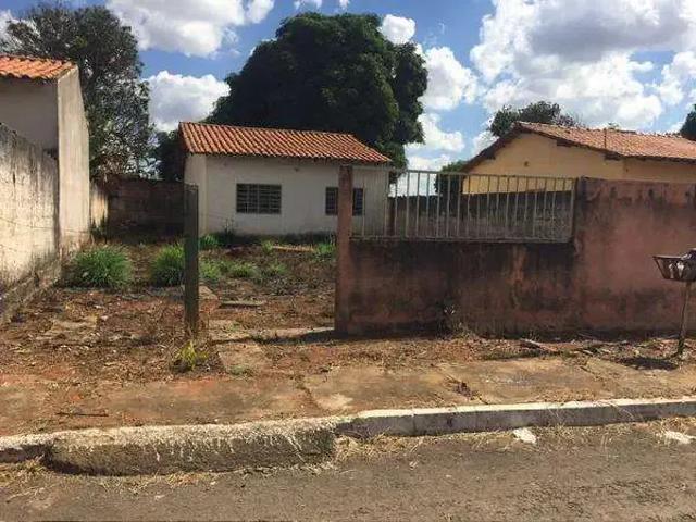 Casa / Sobrado para Venda em Luziânia/GO Parque Industrial Mingone 2 Quartos