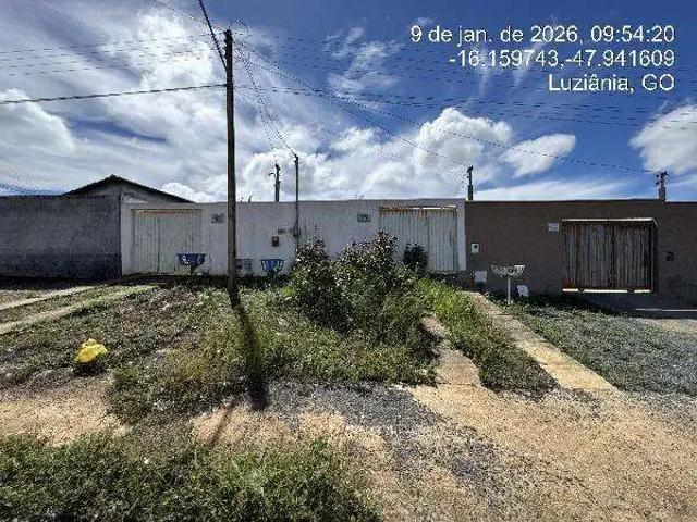 Casa / Sobrado para Venda em Luziânia/GO Parque Industrial Mingone 2 Quartos