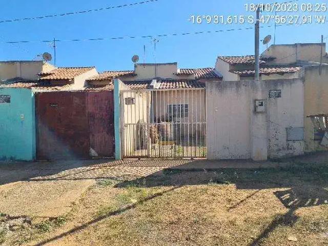 Casa / Sobrado para Venda em Luziânia/GO Parque Industrial São José 2 Quartos