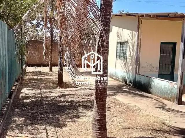 Casa / Sobrado para Venda em Luziânia/GO Parque JK 4 Quartos