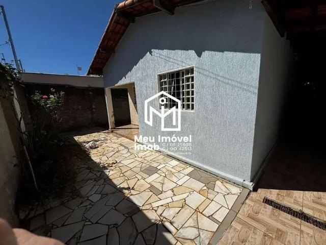 Casa / Sobrado para Venda em Luziânia/GO Residencial Alto das Caraíbas 3 Quartos