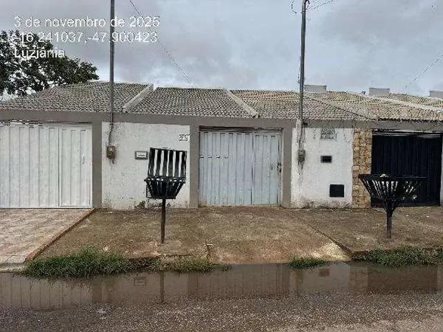 Casa / Sobrado para Venda em Luziânia/GO Sion 2 Quartos
