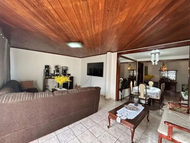 Casa / Sobrado para Venda em Manaus/AM Adrianópolis 4 Quartos