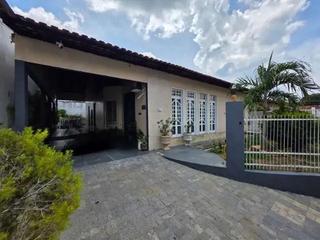 Casa / Sobrado para Venda em Manaus/AM Aleixo 5 Quartos