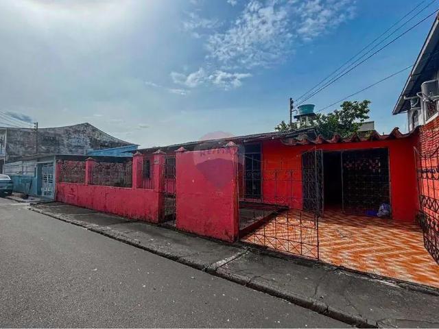Casa / Sobrado para Venda em Manaus/AM Alvorada 3 Quartos