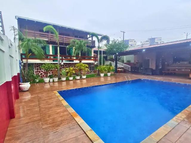 Casa / Sobrado para Venda em Manaus/AM Compensa 4 Quartos