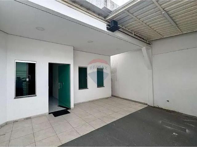 Casa / Sobrado para Venda em Manaus/AM Flores 2 Quartos