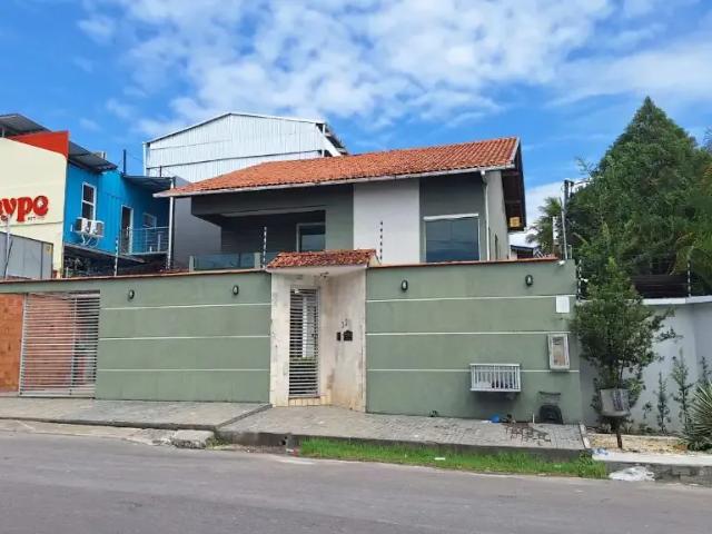 Casa / Sobrado para Venda em Manaus/AM Flores 4 Quartos