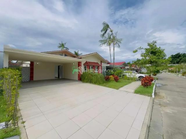 Casa / Sobrado para Venda em Manaus/AM Flores 4 Quartos