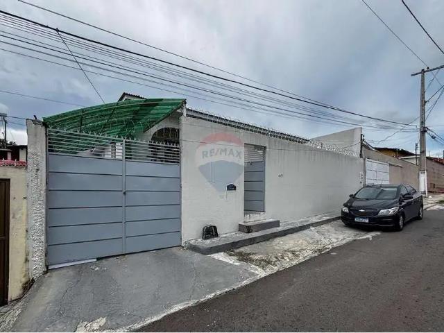 Casa / Sobrado para Venda em Manaus/AM Parque 10 de Novembro 4 Quartos