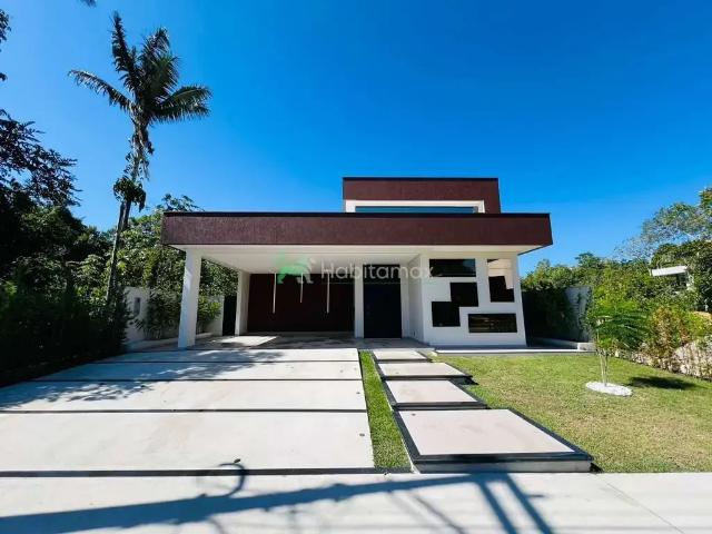Casa / Sobrado para Venda em Manaus/AM Ponta Negra 4 Quartos