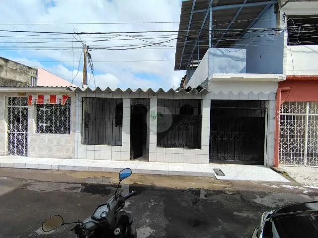 Casa / Sobrado para Venda em Manaus/AM Raiz 3 Quartos