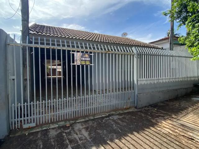 Casa / Sobrado para Venda em Mandaguaçu/PR Vila Guadiana 5 Quartos