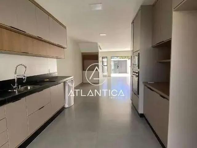 Casa / Sobrado para Venda em Macaé/RJ Mirante da Lagoa 3 Quartos