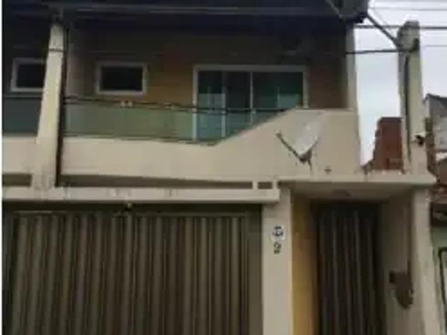 Casa / Sobrado para Venda em Macaé/RJ Ajuda 3 Quartos